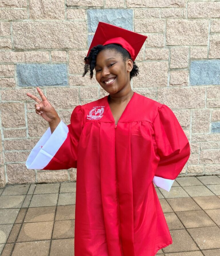 Senior Spotlight: Mariyah - CISCharlotte.org